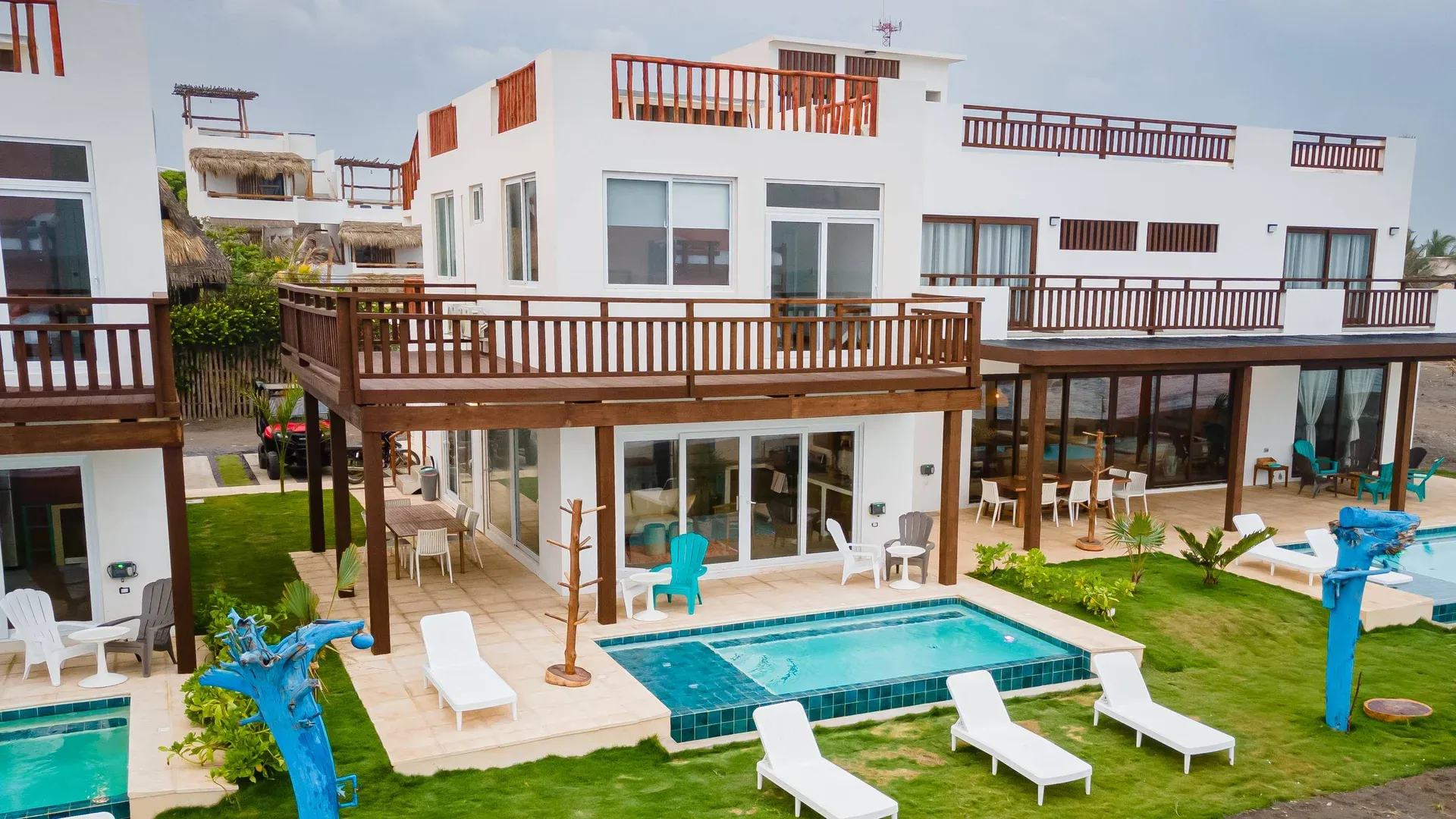 Bungaloose | Unique Glamping Experience by the Sea in El Paredón, Guatemala